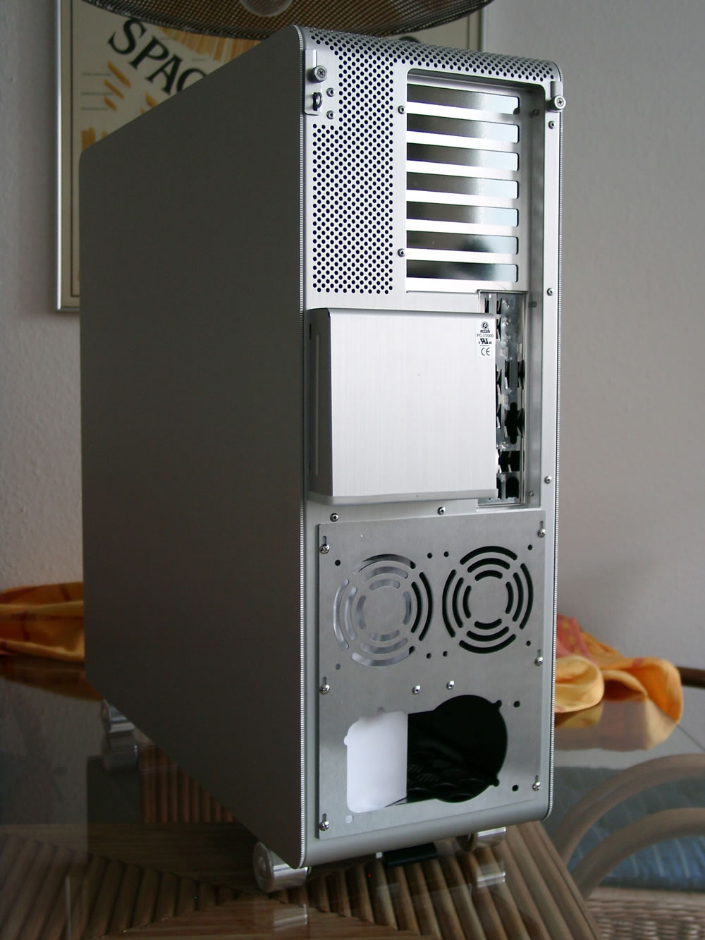 My new case [Lian li v2000] - Hardware Hangout - Neowin