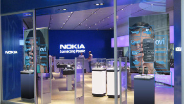 Some Microsoft Store buyers getting $150 gift card for delayed Lumia ...