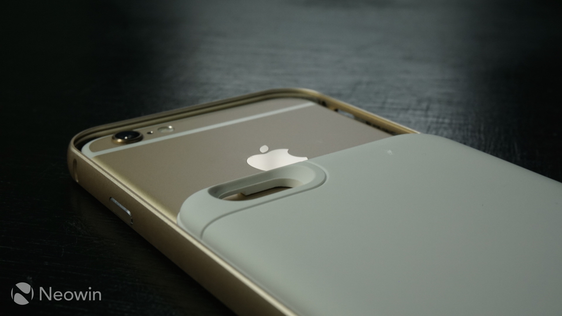 Air Case review: An iPhone battery case with the perfect combination of ...