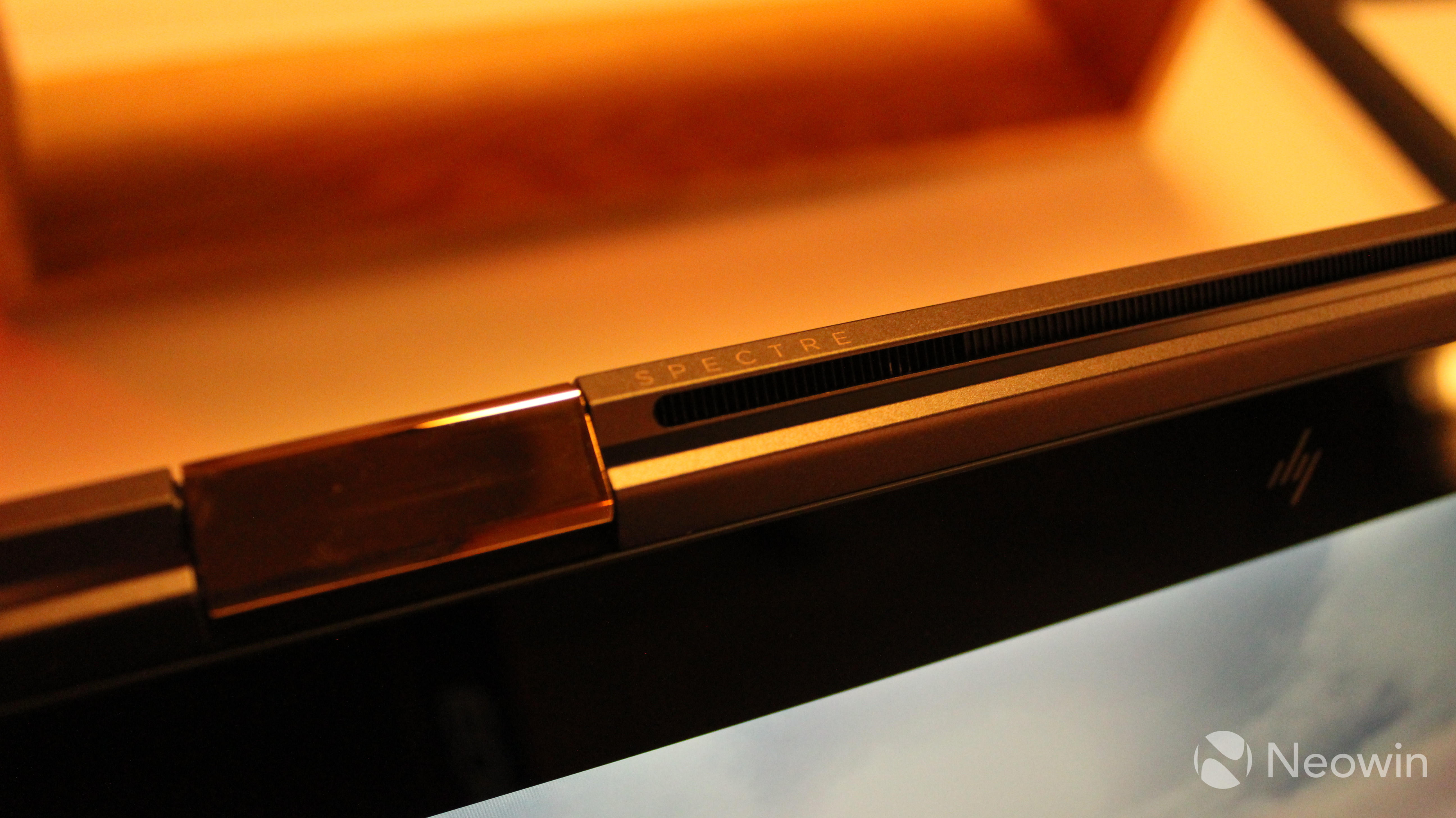 HP Spectre x360 (late 2017) unboxing and first impressions - Neowin