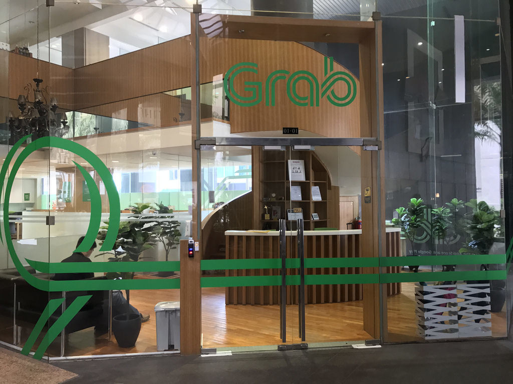 Grab teams up with Mastercard to offer digital debit cards to customers ...