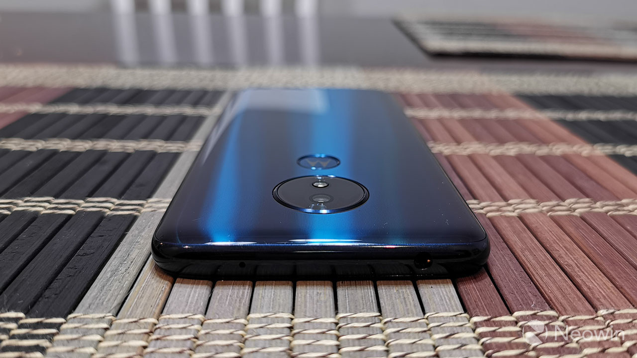 Moto G7 Power review: Days of battery life - Neowin