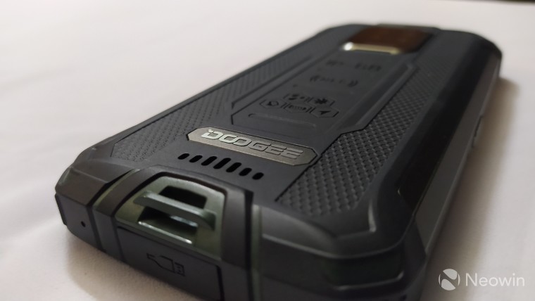 Unboxing a 10,050mAh battery rugged smartphone, the DOOGEE S59 Pro - Neowin