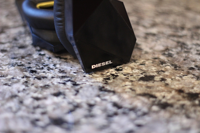 Review: Diesel VEKTR by Monster headphones - Neowin
